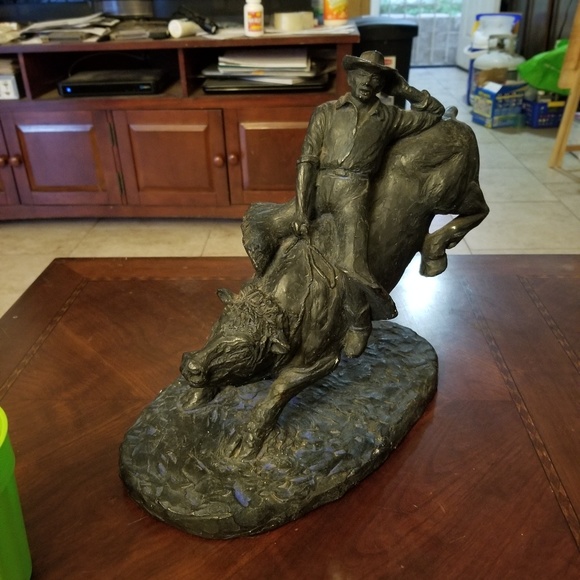 Austin Productions | Other | 979 Austin Productions Chalkware Bull ...